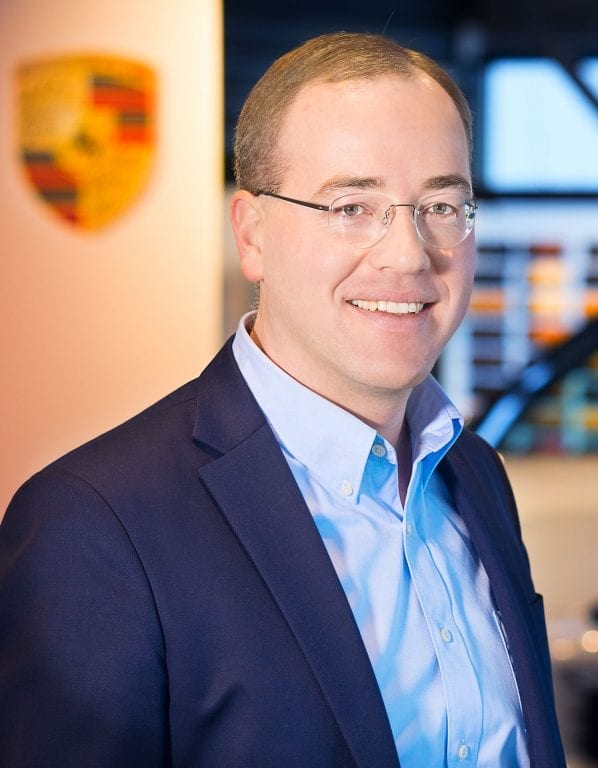 Porsche Center Helsinki – täyden palvelun autoliike